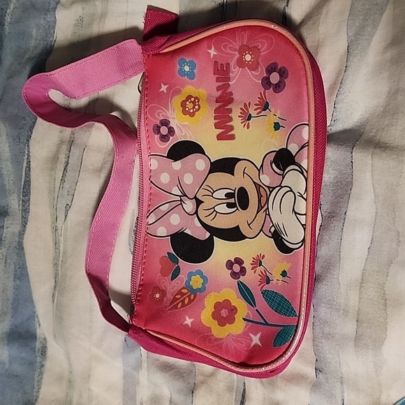 Disney | Accessories | Disney Minnie Mouse Purse With Zipper | Poshmark